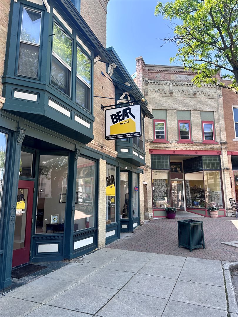Burlington, 161 E. Chestnut St , Burlington, WI - Burlington Real ...